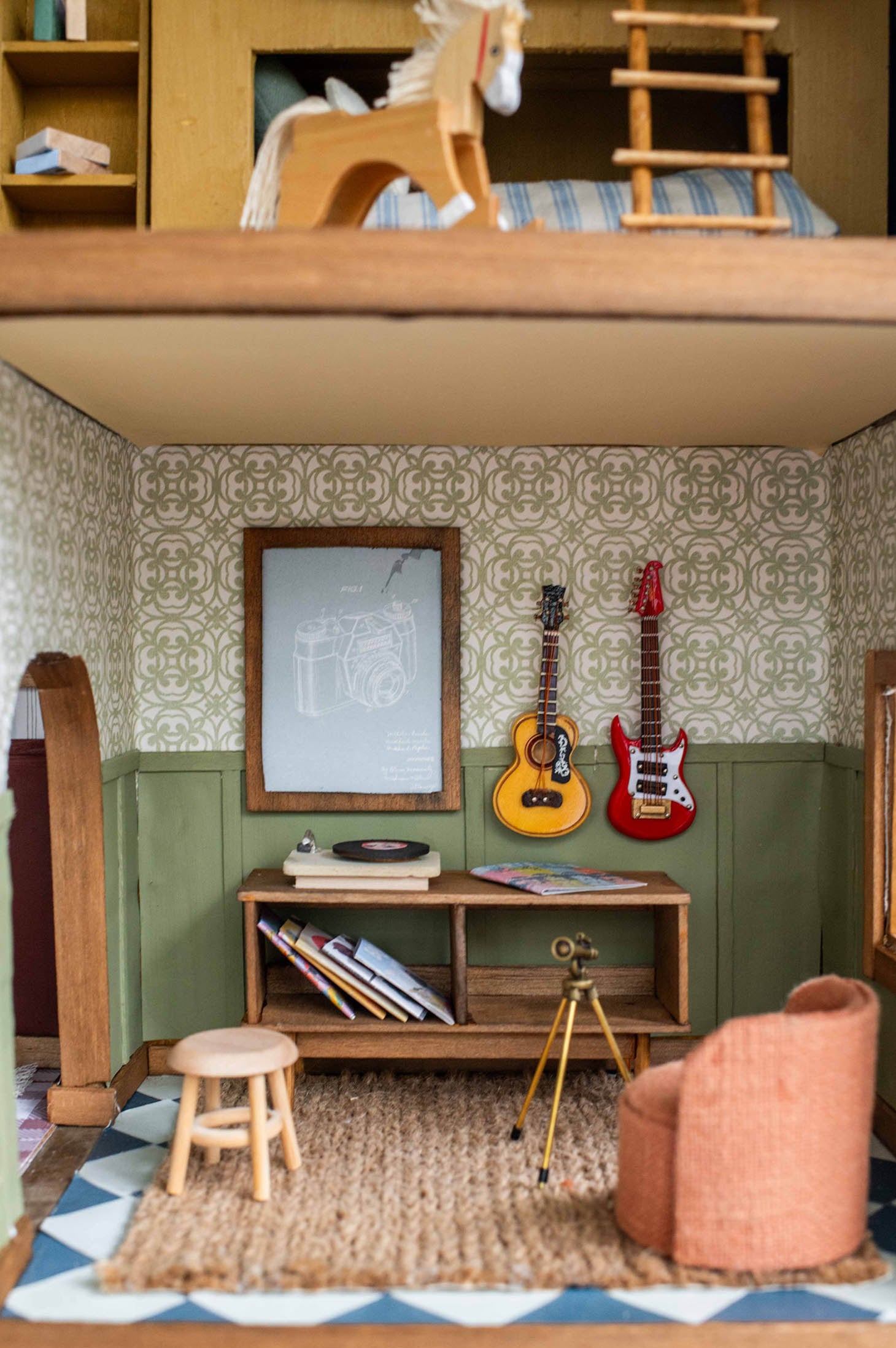 Dollhouses & Miniatures – Geneva's DIY School